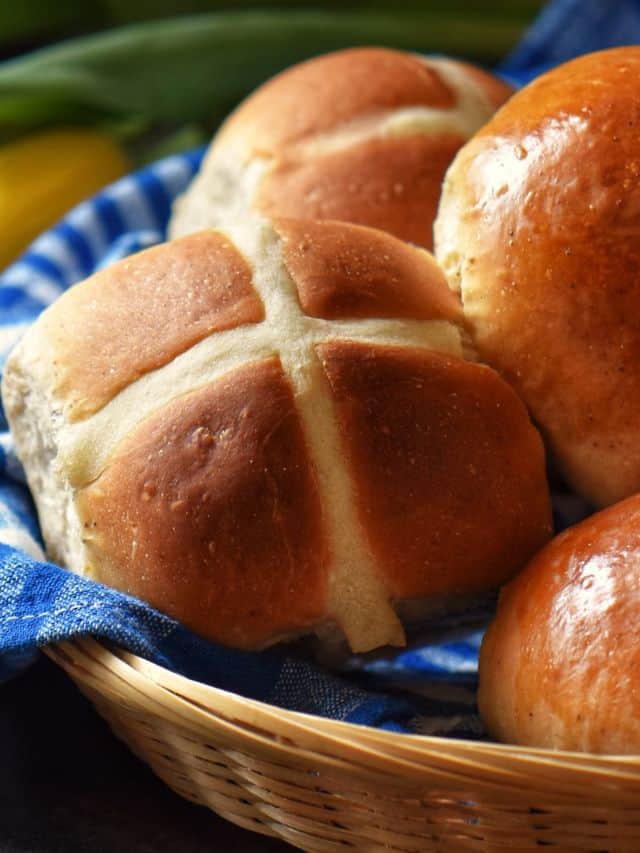 Hot Cross Buns Recipe Story - She Loves Biscotti